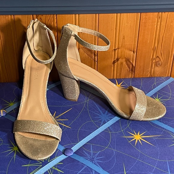 TOP Moda | Shoes | Top Moda Light Gold Sparkling Heels | Poshmark